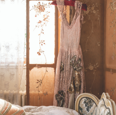 See Inside Pearl Lowe's Eleven-Bedroom Georgian Home - The Gloss Magazine