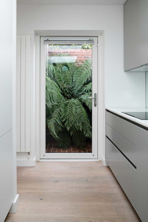 See Inside Architect Amanda Bone’s Modern Bungalow - The Gloss Magazine