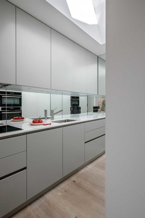 See Inside Architect Amanda Bone’s Modern Bungalow - The Gloss Magazine