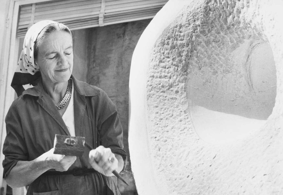 What Do Artists Really Wear? - The Gloss Magazine