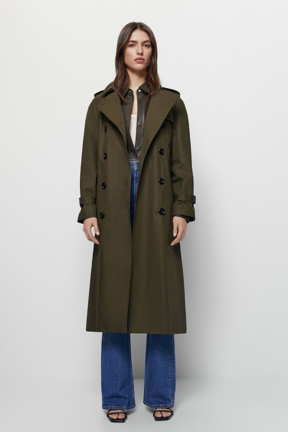 April Showers? Here's How To Choose The Right Trench Coat For Spring ...