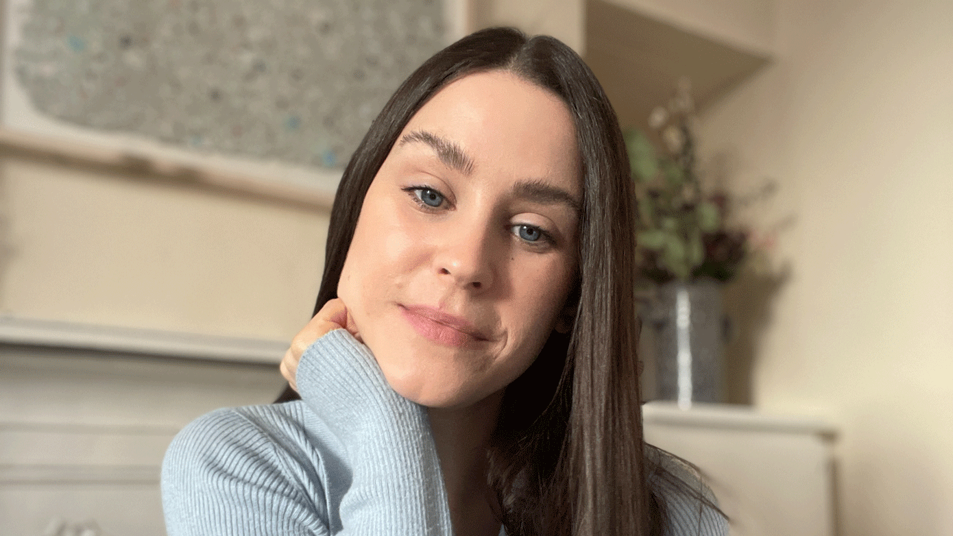 Feat.Image - The Gloss Magazine