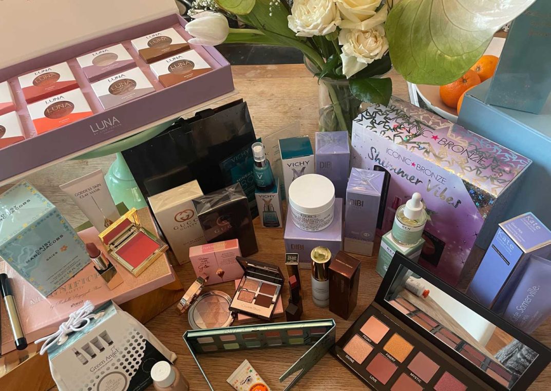 The VERY BIG BEAUTY RAFFLE to raise funds for Ukraine - The Gloss Magazine