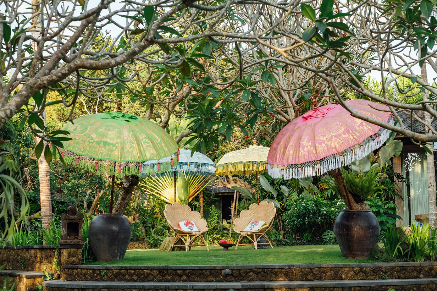 8 of the Prettiest Garden Parasols - The Gloss Magazine