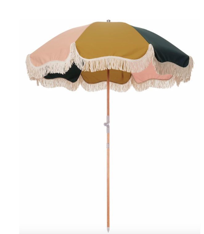 8 of the Prettiest Garden Parasols - The Gloss Magazine