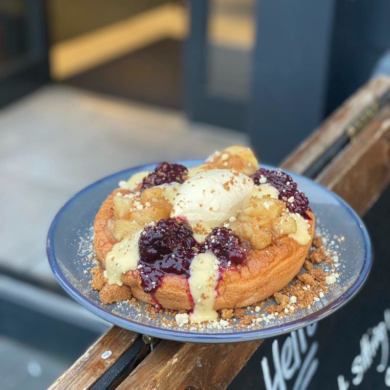 5 Standout Coffee Shops That Do Great Food Too - The Gloss Magazine