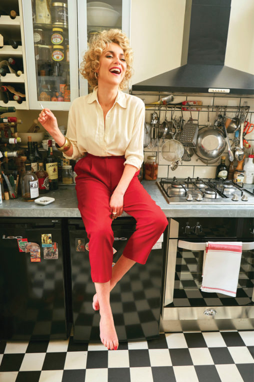 See Inside Vintage-Obsessed Martha Sitwell's London Home - The Gloss ...