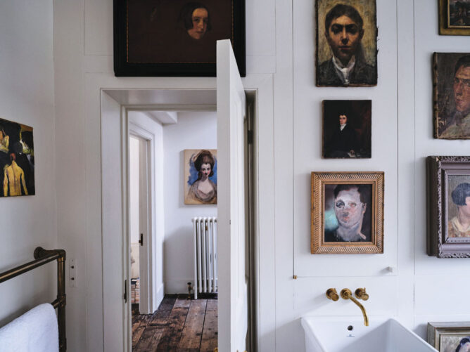 See Inside The Restored Georgian Home Of Fashion Designer Erdem - The ...