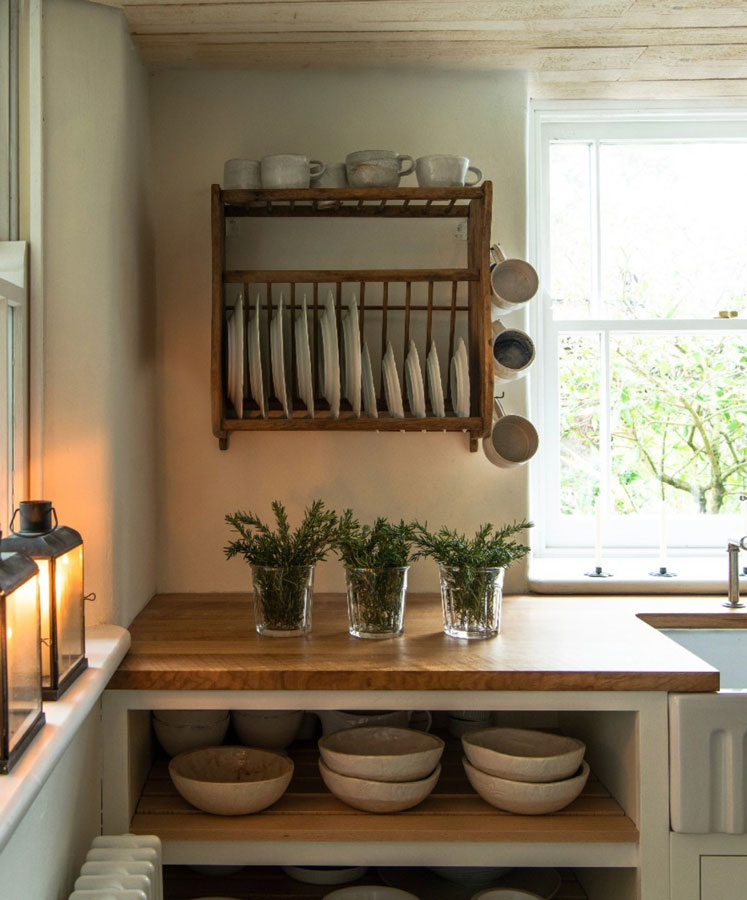 How To Subtly Decorate Your Kitchen For Winter - The Gloss Magazine