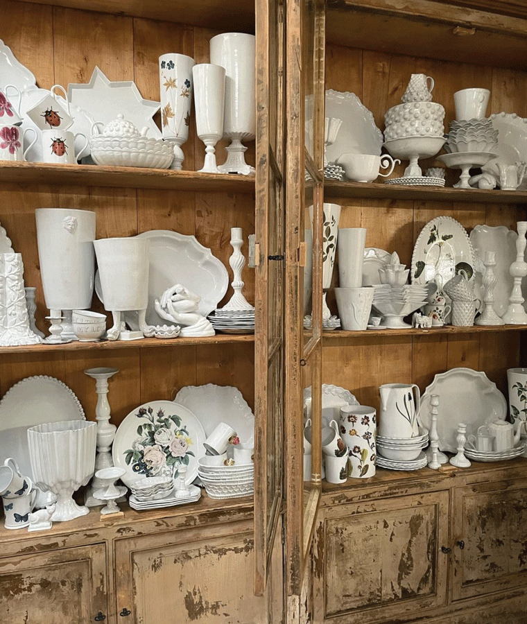 How To Set Your Table Like Interior Designer Bunny Williams - The Gloss ...