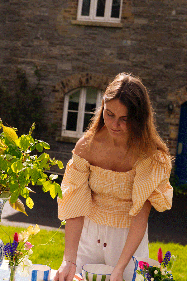 Hosting Outdoors This Bank Holiday Weekend? Here's How To Do It Right ...