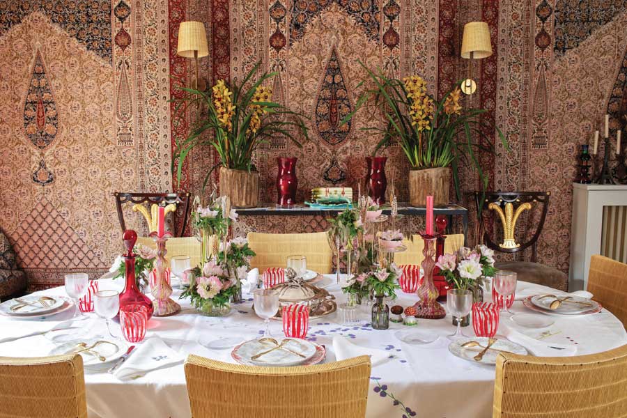 Parisienne Mathilde Favier Introduces Us To Her Fabulous Friends - The ...