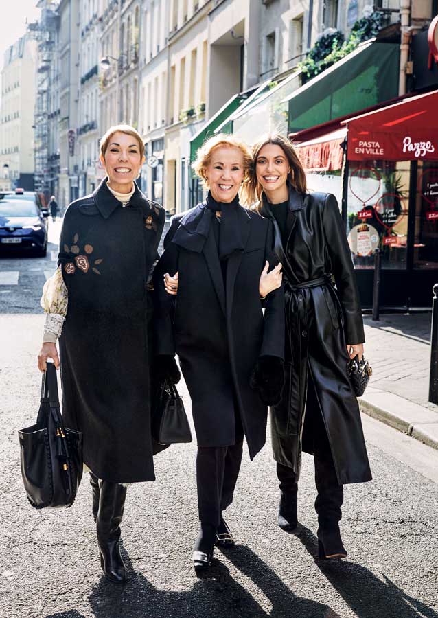 Parisienne Mathilde Favier Introduces Us To Her Fabulous Friends - The ...
