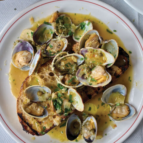 A Recipe For Mouth-Watering Lemony Buttered Clams On Toast - The Gloss ...