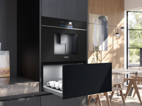 8 Cream Kitchens That Create A Warm and Welcoming Space - The Gloss ...