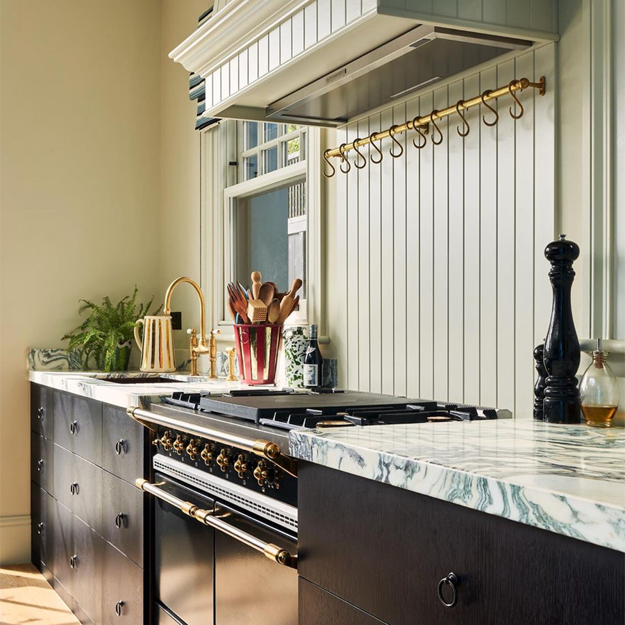 hOLDER-BLOCK-HOUSE-BUILD - The Gloss Magazine