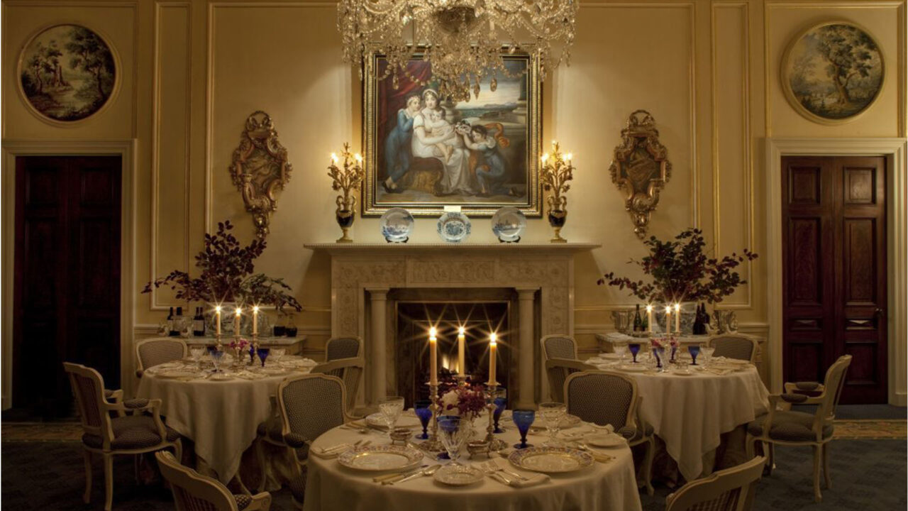 The 20 Best Restaurants To Dine In This December - The Gloss Magazine