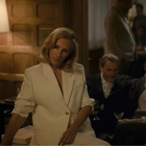 Julia Roberts' Wardrobe In 'After The Hunt' Is All About Luxe Staples ...